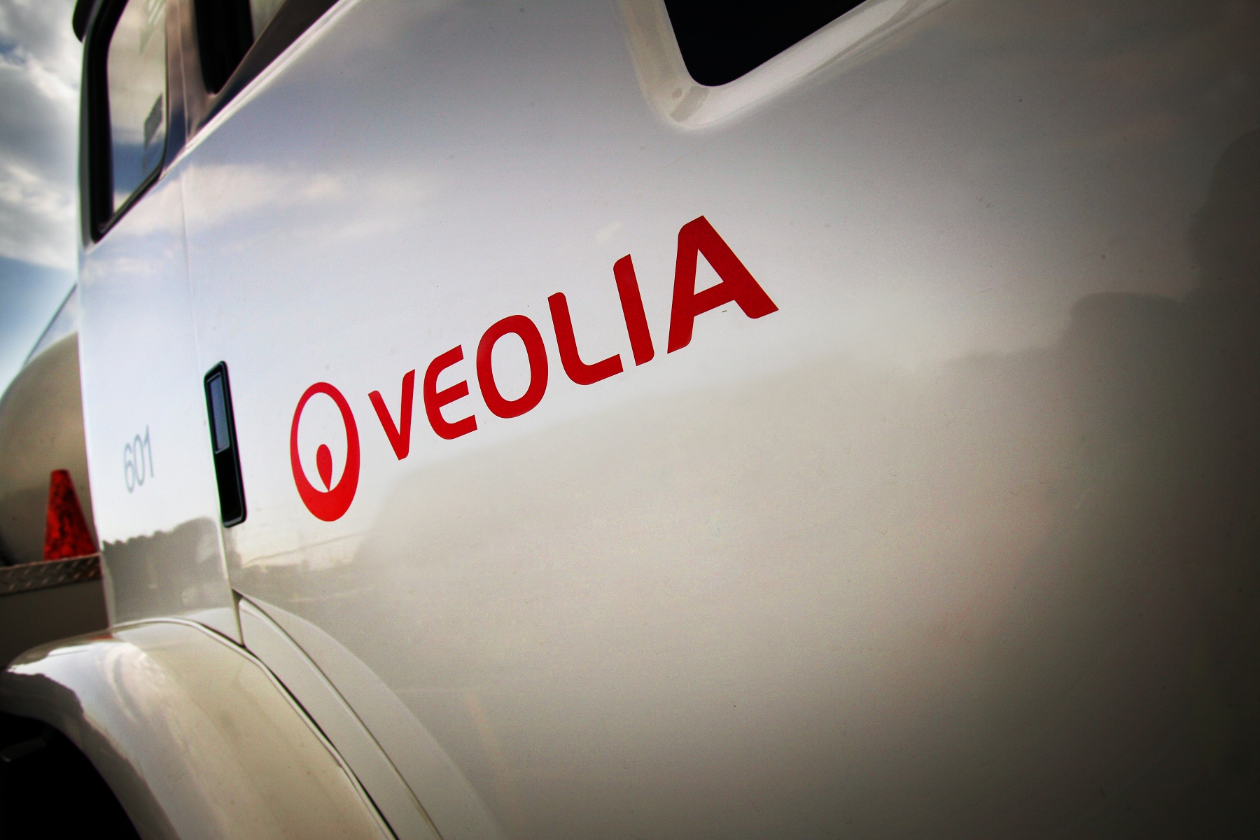 Veolia partners with Farm Waste Recovery to deliver industry-leading ...